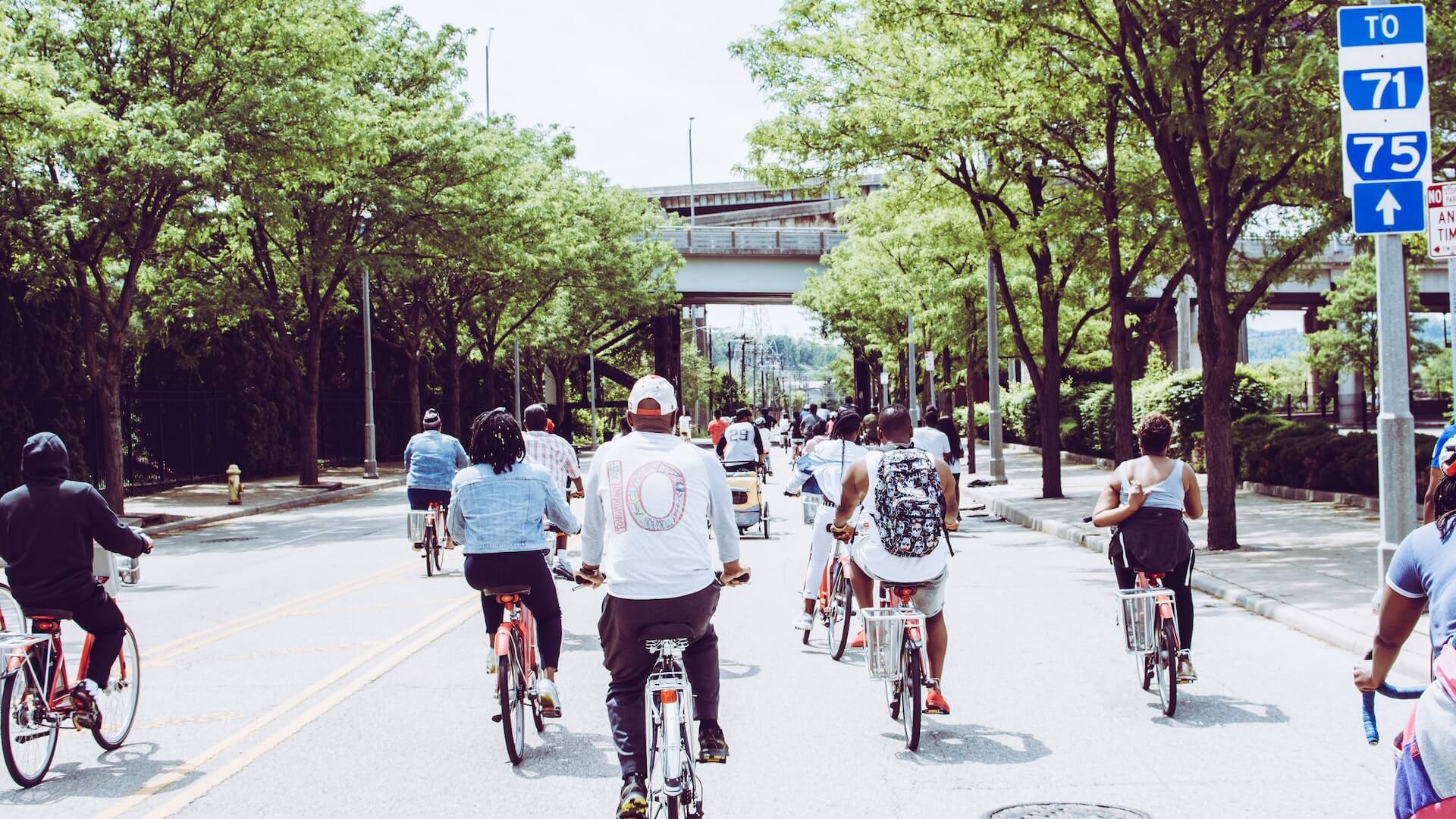 Exploring the Benefits of Commuting by Bike: Save Money, Save Time, St