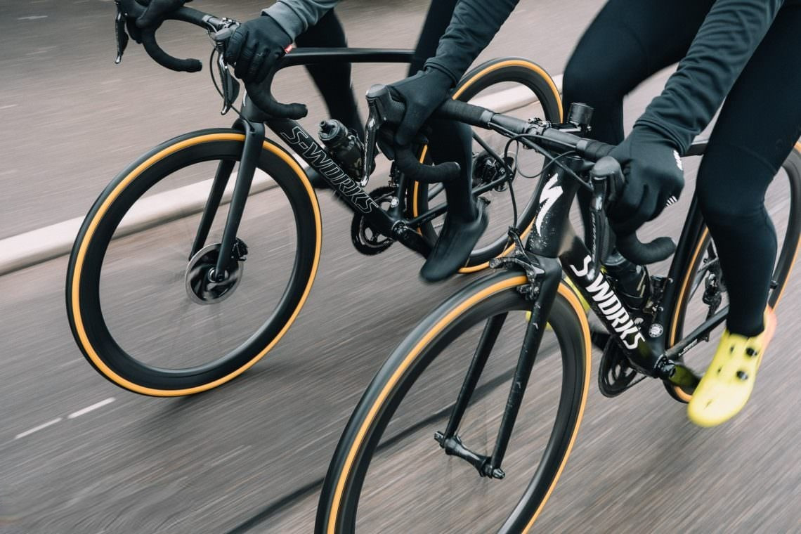 Exploring the World of Mountain Bike Brakes: Disc vs. Rim Brakes